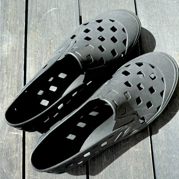 Vans | Shoes | Vans Crocs Us9 | Poshmark